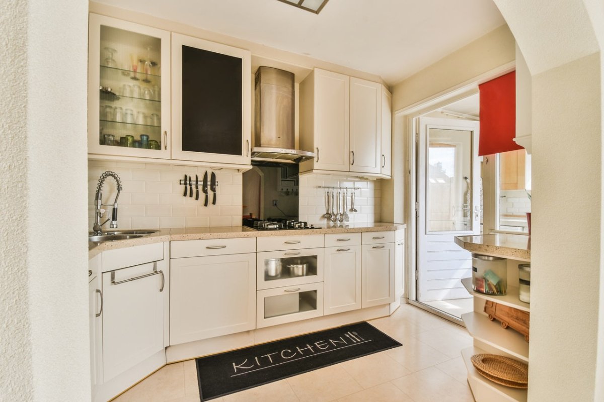 A Guide to Selecting the Perfect Anti-Slip Kitchen Mat – Slips Away